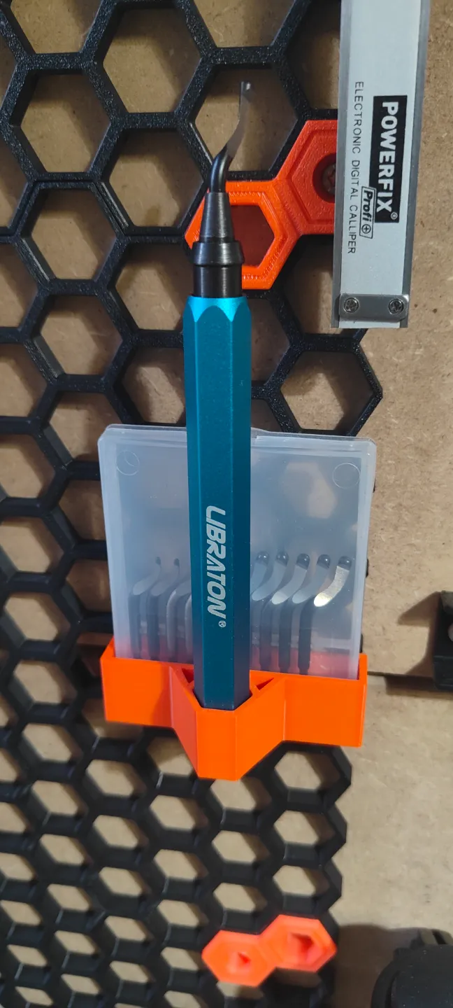 Deburring toll holder for Honeycomb Storage Wall HSW Remixed by mteomarch - MakerWorld