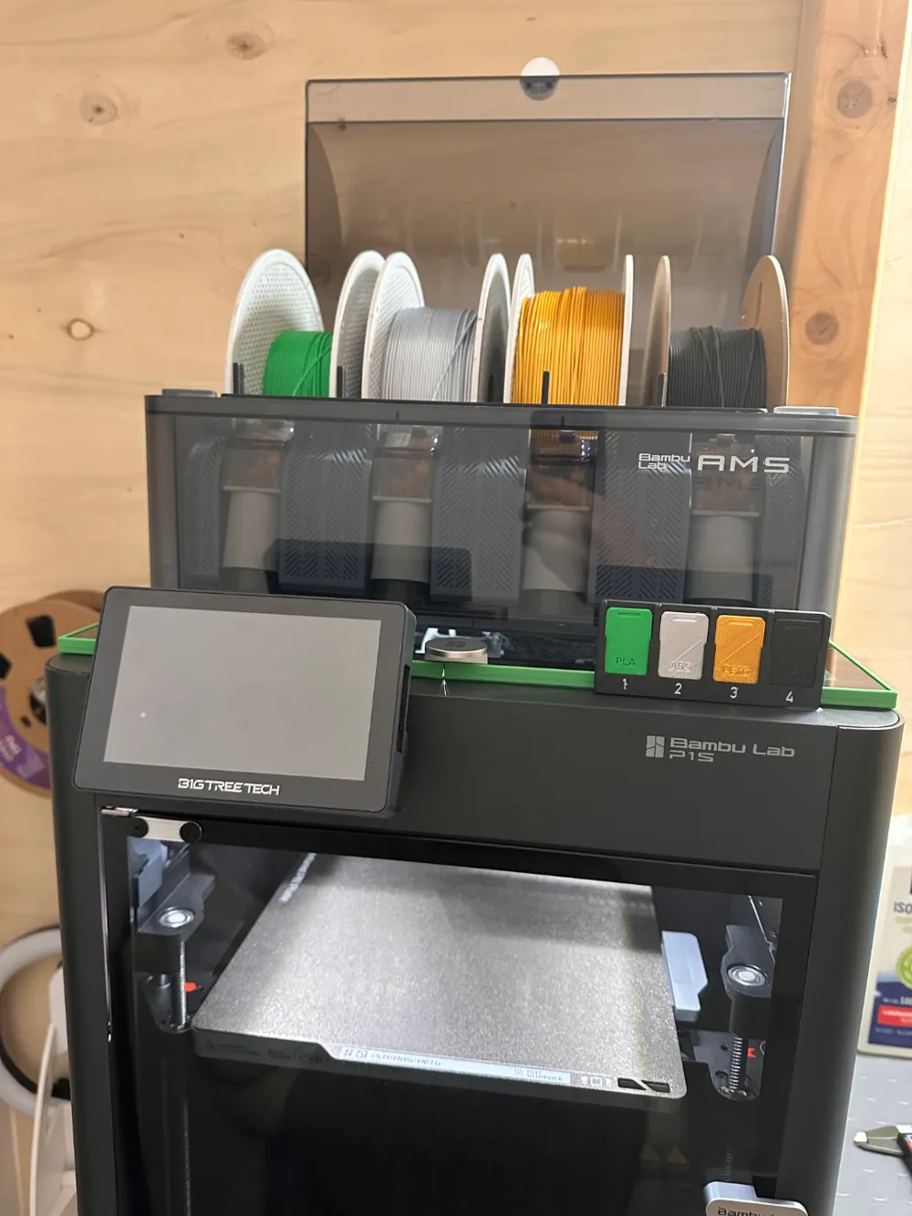 Filament Swatches + Display for P1S / P1P by 3DLND - MakerWorld