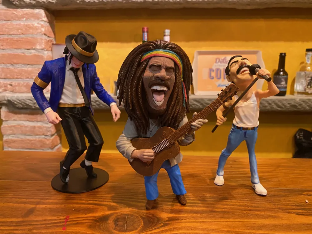 Bob Marley with and without AMS - Free 3D Print Model - MakerWorld
