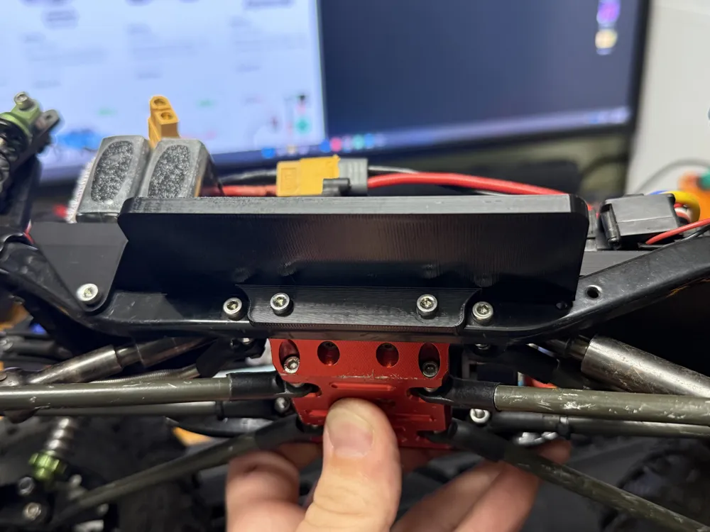 Axial SCX10 Small Sliders by craigerk - MakerWorld
