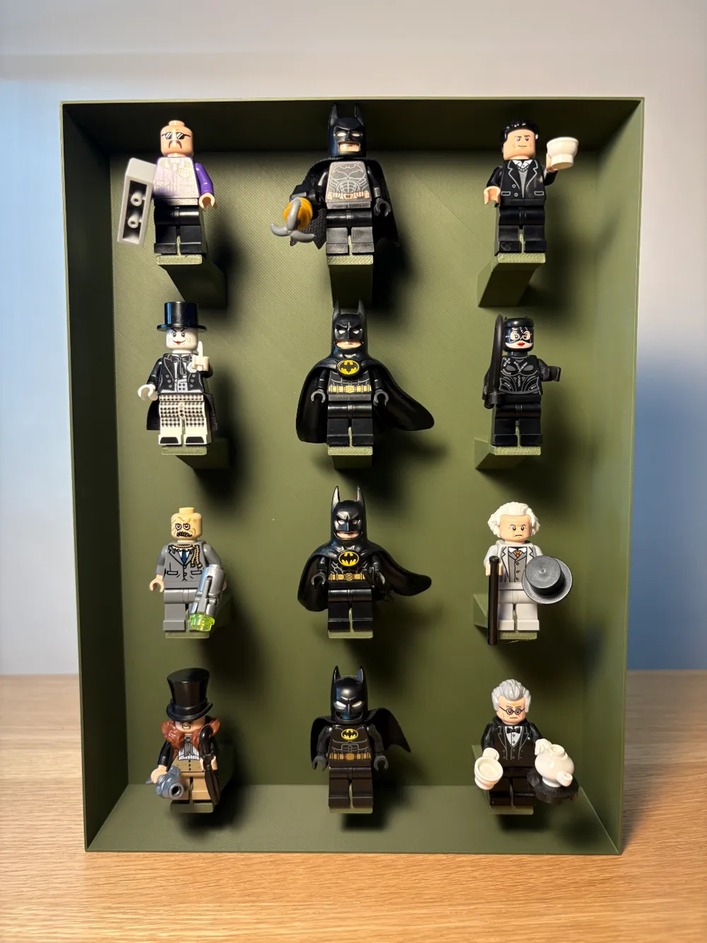 Brick Minifigure Frame by Innsmouth - MakerWorld
