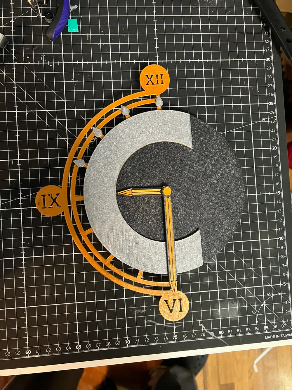 Chrono Trigger Clock by Spikeon Studio - MakerWorld