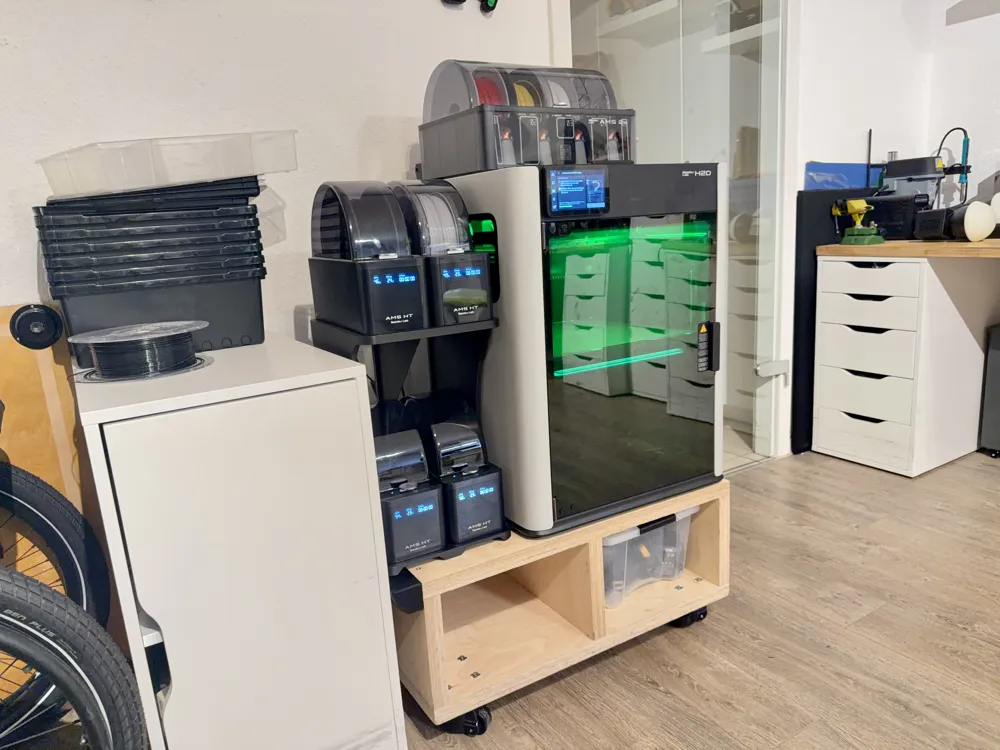 AMS HT QUATTRO – Max Capacity, Minimal Footprint by SPeM.de MakerWorld: Download Free 3D Models