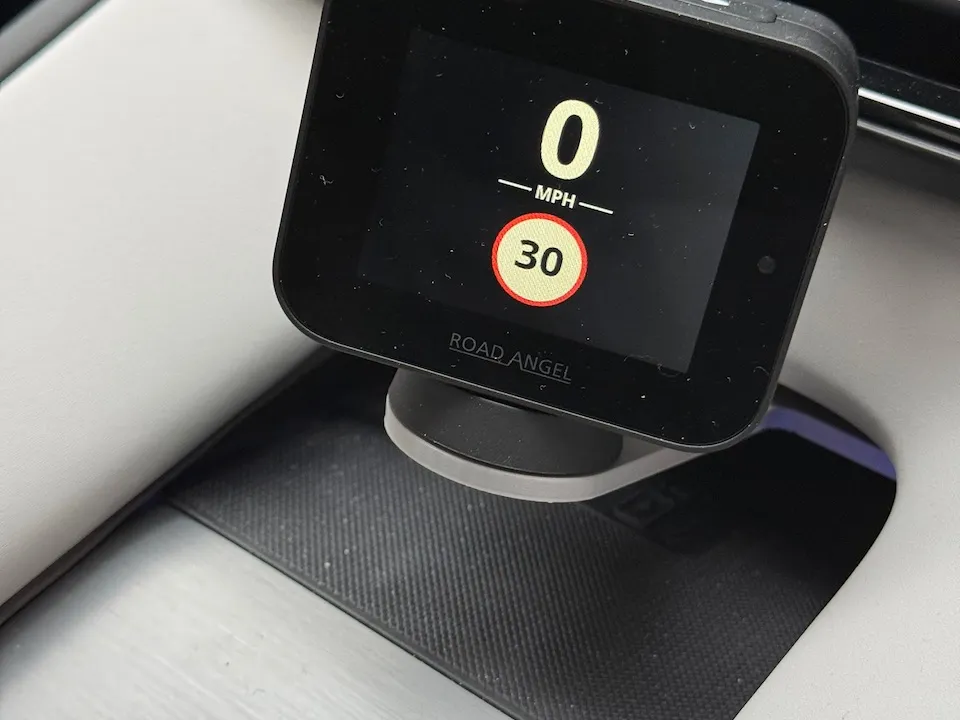 Polestar 4 centre shelf - Free 3D Print Model - MakerWorld