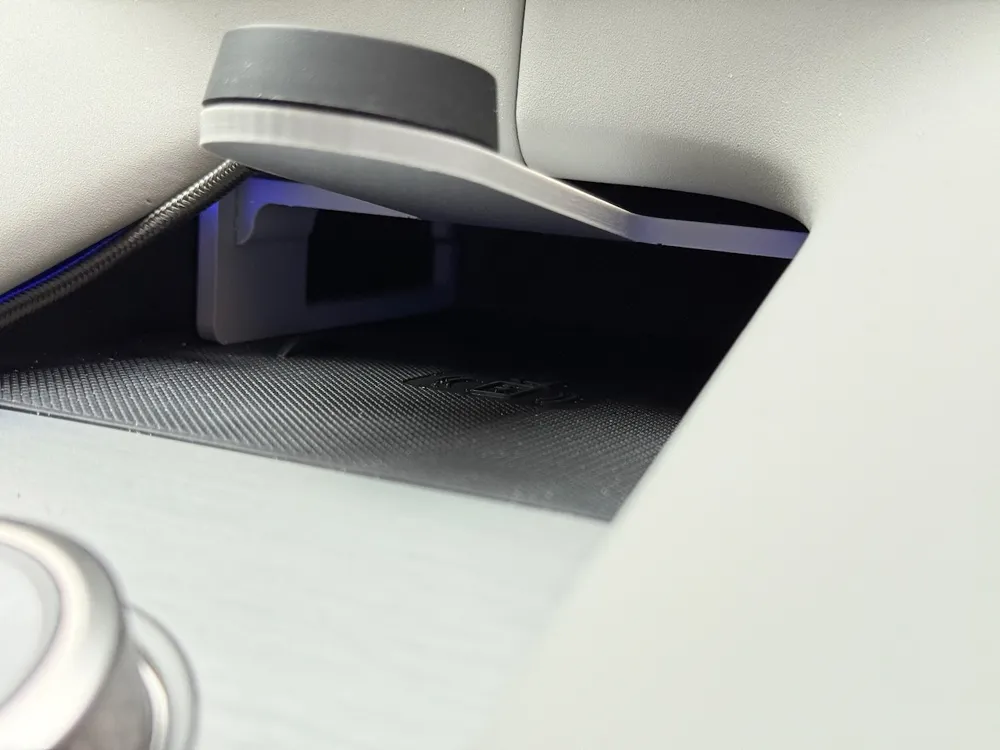 Polestar 4 centre shelf - Free 3D Print Model - MakerWorld