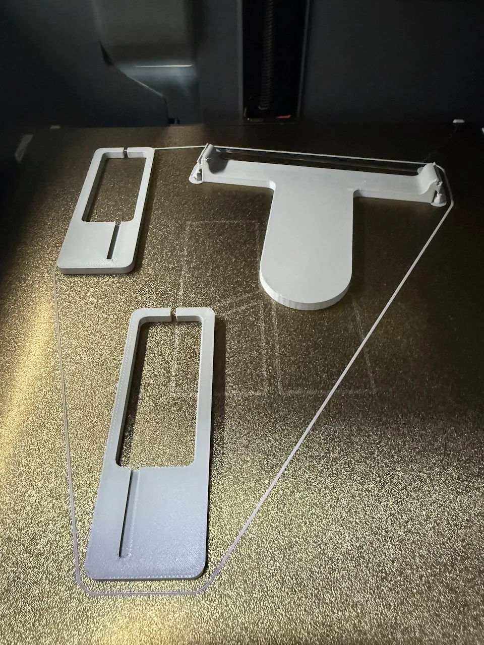 Polestar 4 centre shelf - Free 3D Print Model - MakerWorld