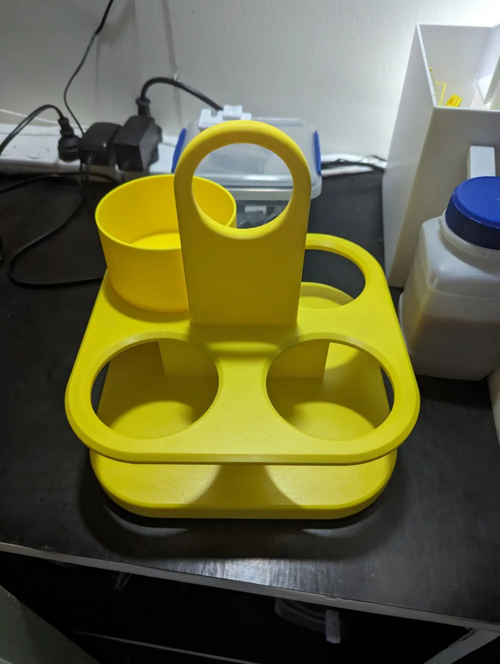 Collapsible cup holder/caddy with a handle by cataclysm5 MakerWorld ...