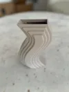 Retro Curvy Vase by Print Design - MakerWorld