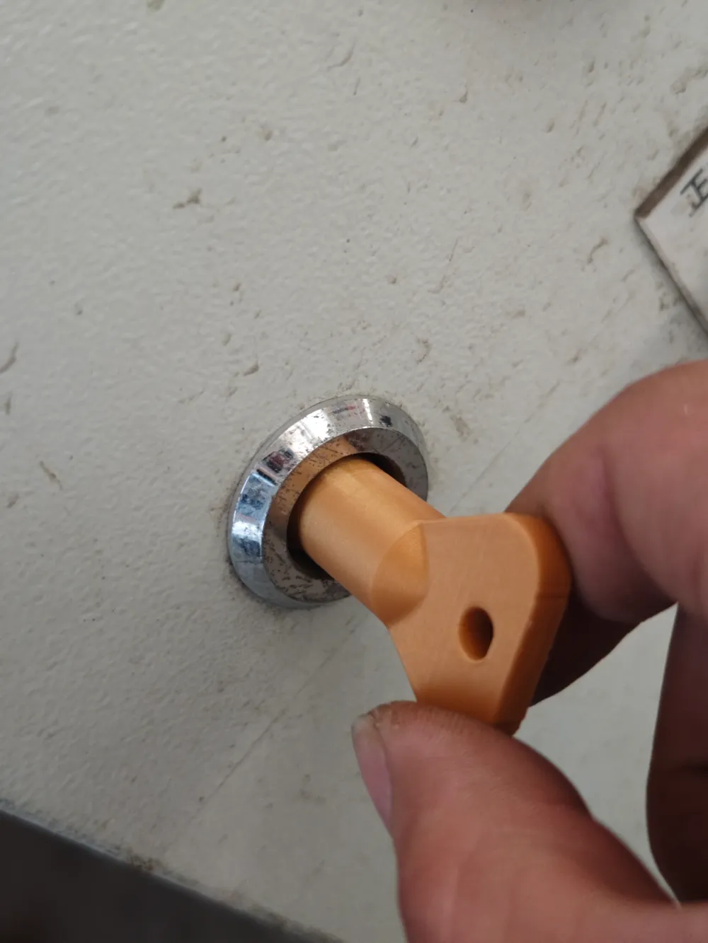 Triangle Passage Lock Key by 夏至 MakerWorld: Download Free 3D Models