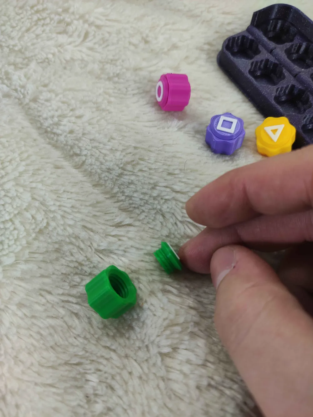 Gonggi with Case - Squid Game 2 by Garaszeli - MakerWorld