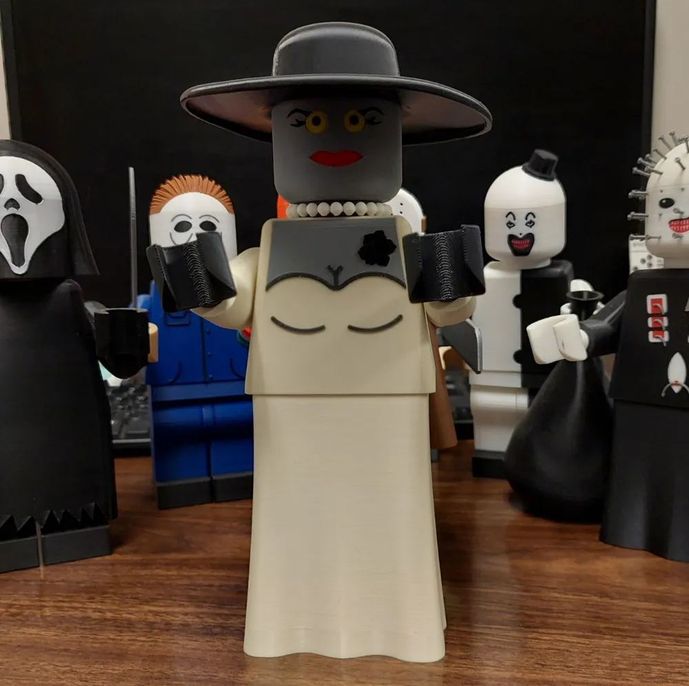 BIG BRICK Lady Dimitrescu by masterofall6 MakerWorld: Download Free 3D ...