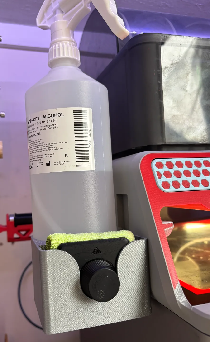 Isopropanol and plate wiper storage (AMS Riser V2) by MB3D X1C - MakerWorld