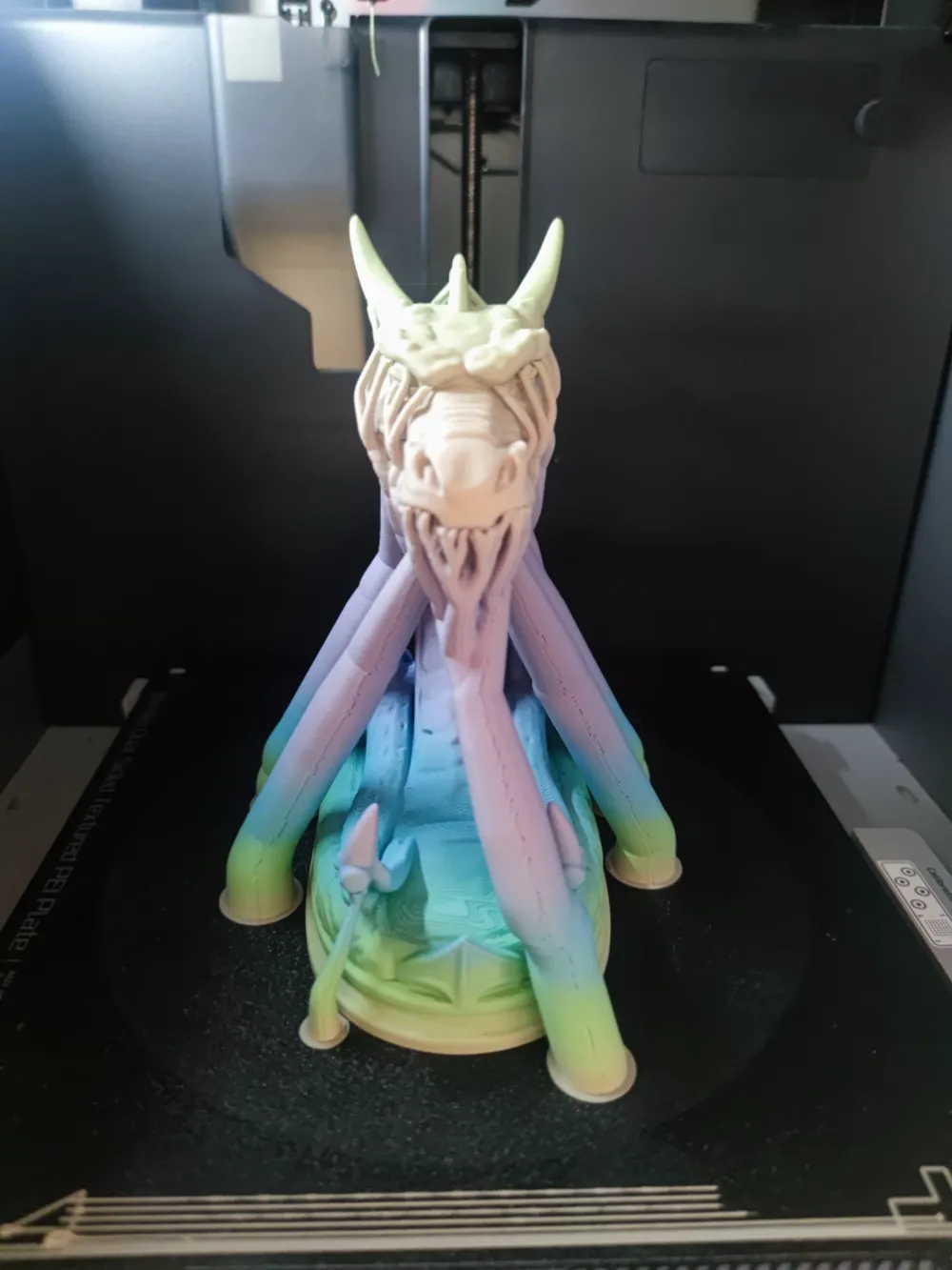 Controller Holder – The Regal Rest for Your Gamepad! by Eclipse 3D MakerWorld: Download Free 3D ...