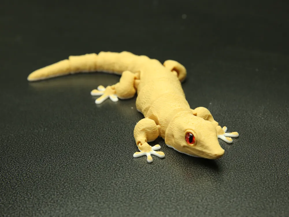 Articulated gecko, single filament change, dual color printing, also ...