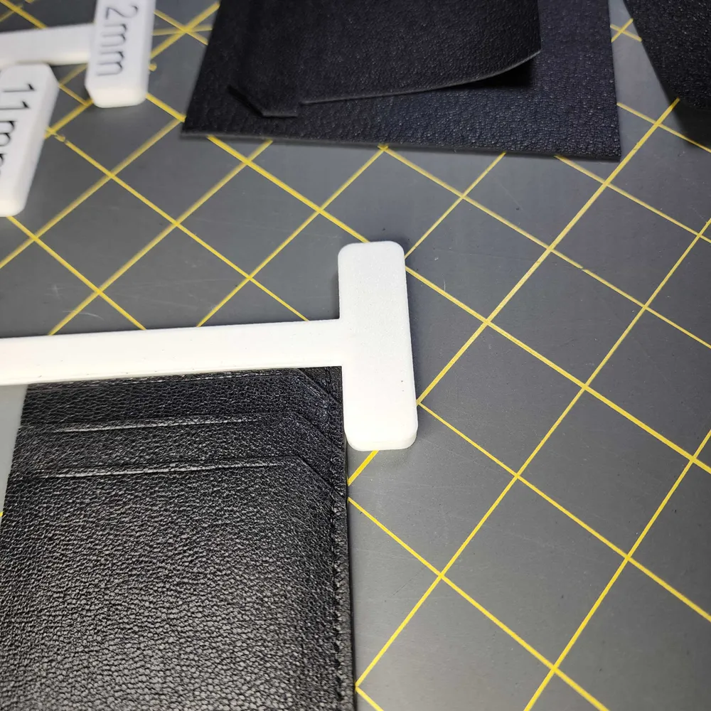 Leather Wallet Card Slot Spacers by Roelax MakerWorld: Download Free 3D ...