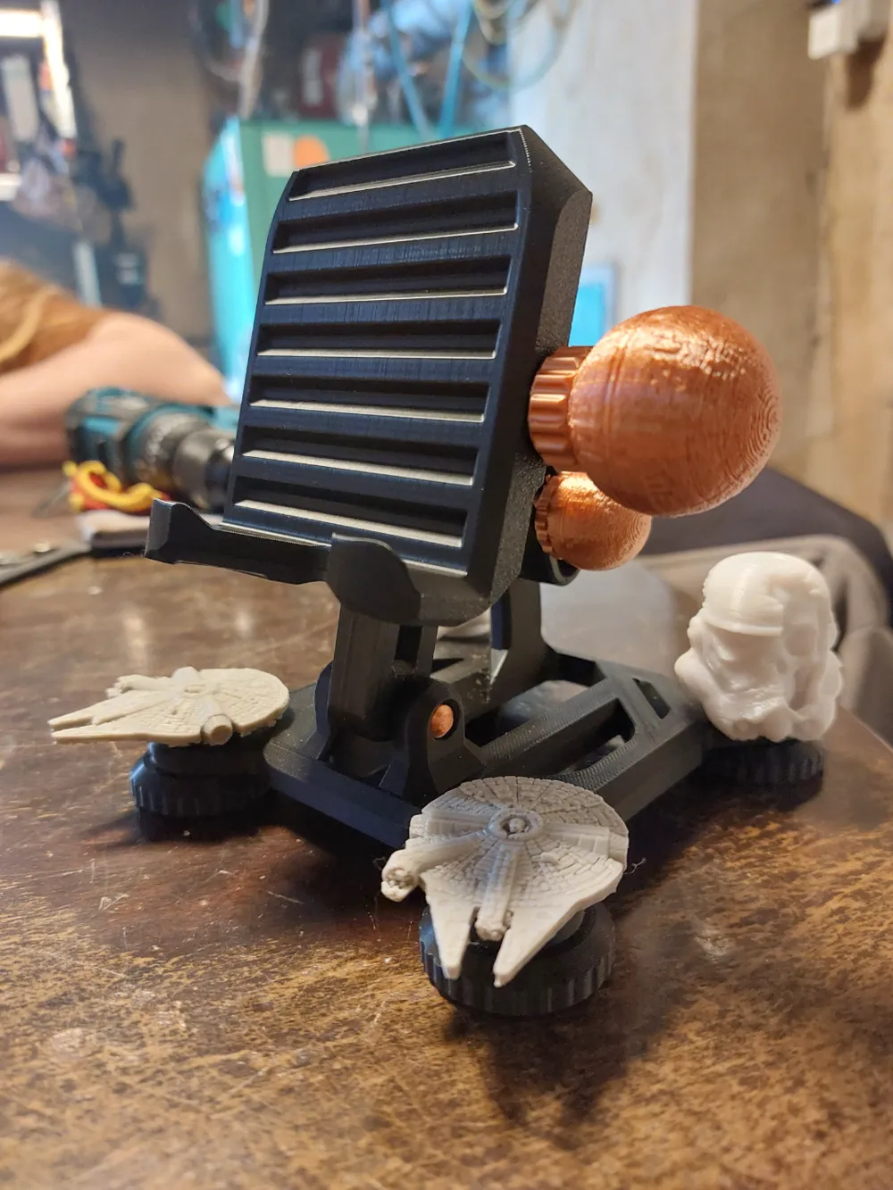 Custom Phone holder star wars. by Fox in a box - MakerWorld