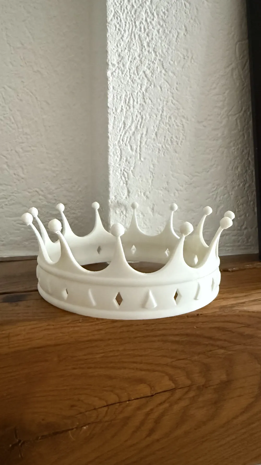 Royal Crown - Free 3D Print Model - MakerWorld