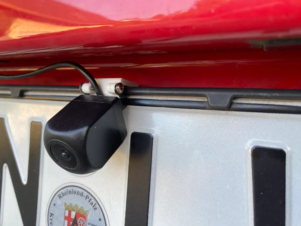 Backup Camera License Plate Clip by Leo MakerWorld: Download Free 3D Models