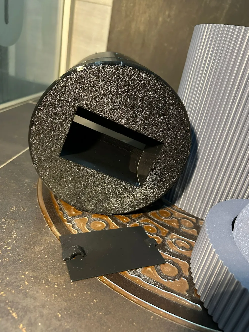 Trash can with integrated trash bag compartment - Free 3D Print Model ...