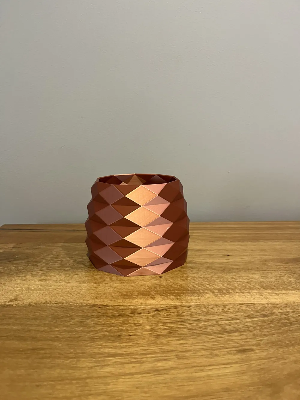 Low Poly Pot - Free 3D Print Model - MakerWorld