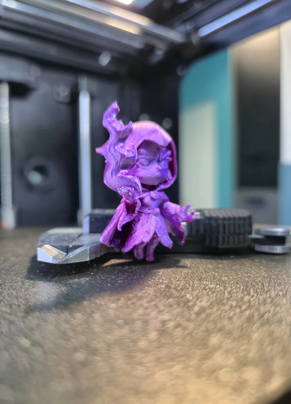 Raven Teen Titans - Free 3D Print Model - MakerWorld