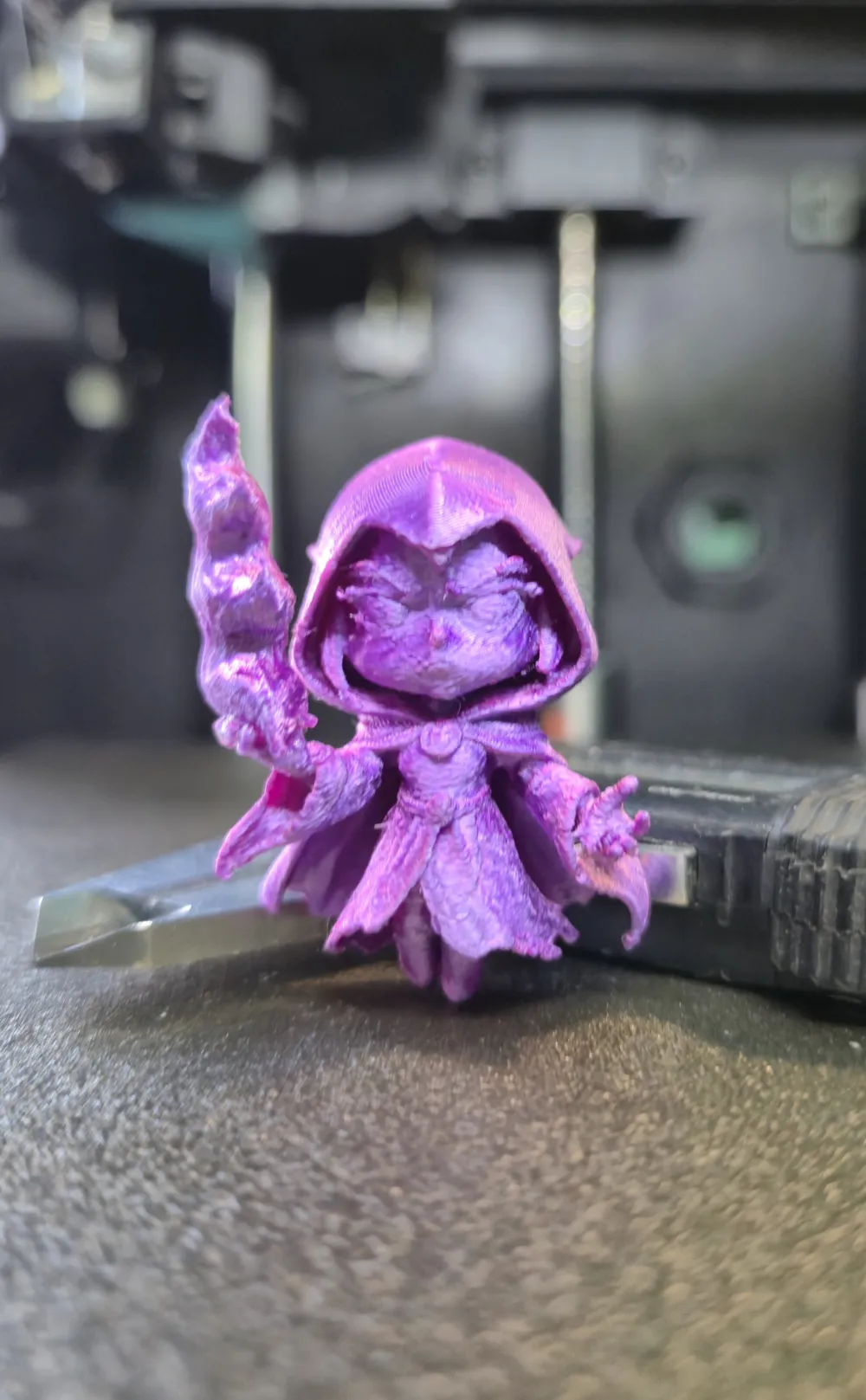 Raven Teen Titans - Free 3D Print Model - MakerWorld