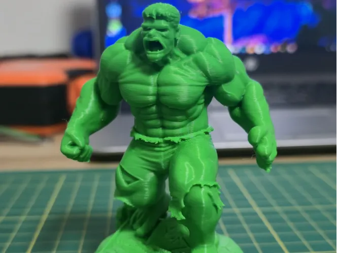 Titan d'émeraude - Modèle d'Impression 3D Gratuit - MakerWorld