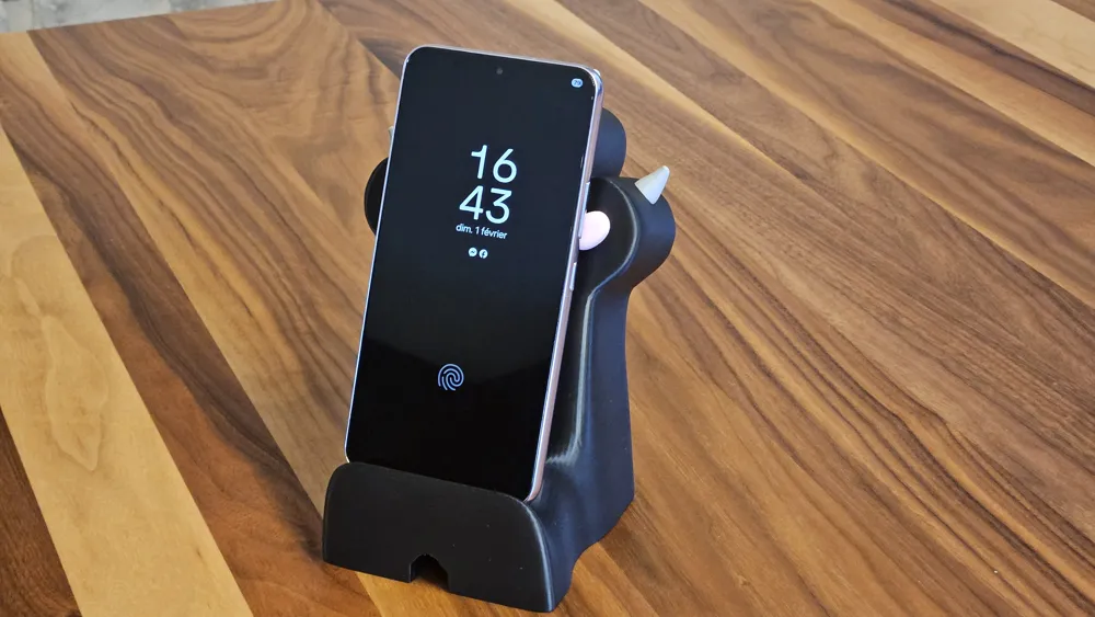 PAW-ne Stand (yes, it’s a pun for Phone Stand) - Free 3D Print Model ...