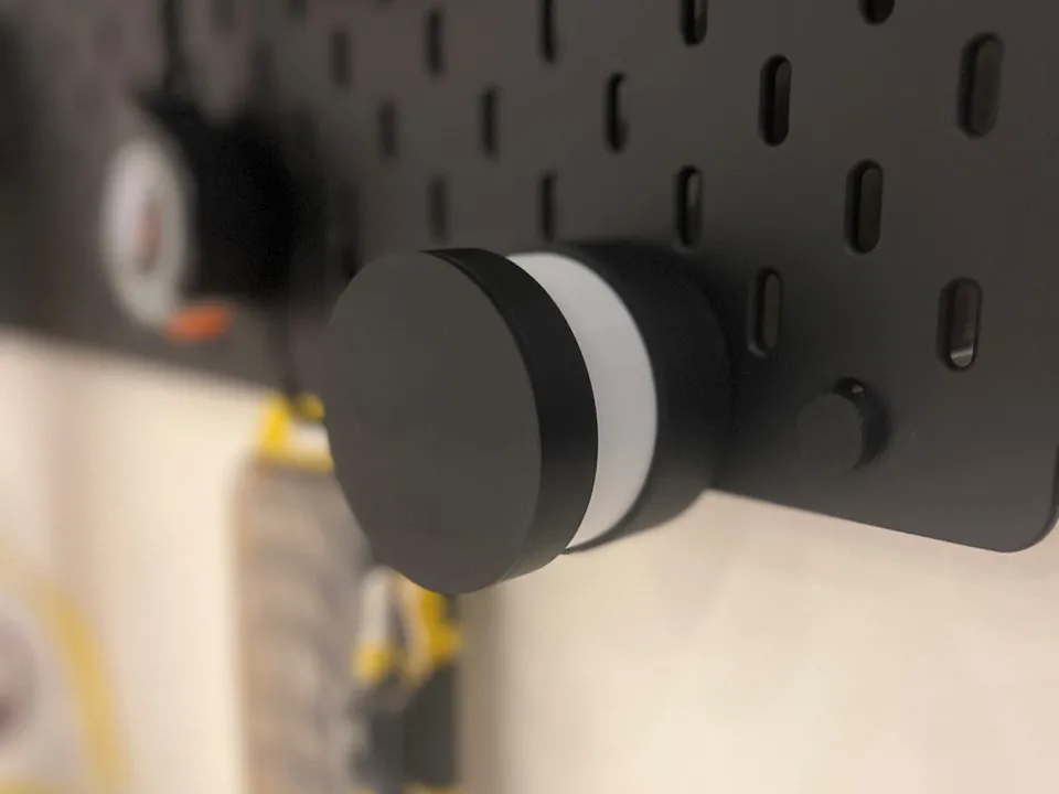 Skadis Pegboard Lamp - LED Lamp Kit 001 by FuriousPhoeniX - MakerWorld