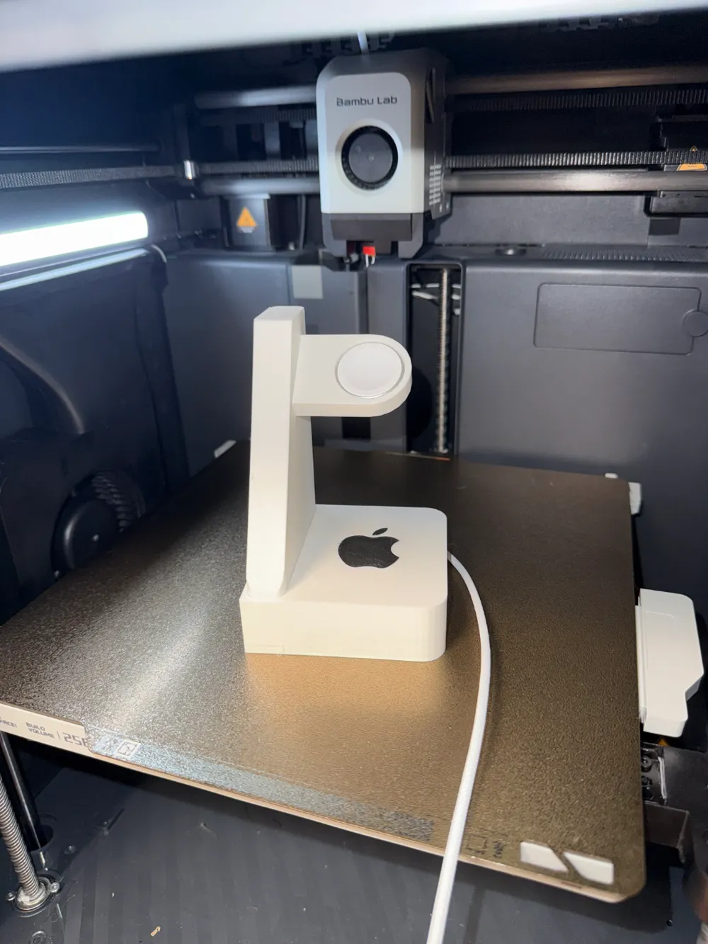 Apple Watch Stand - Weighted Remixed by danilo.svc - MakerWorld