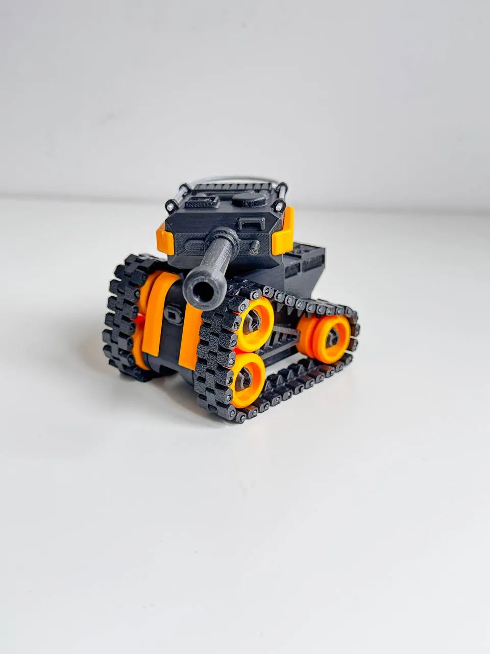 Mecha Tank I by MIHAI_T MakerWorld: Download Free 3D Models