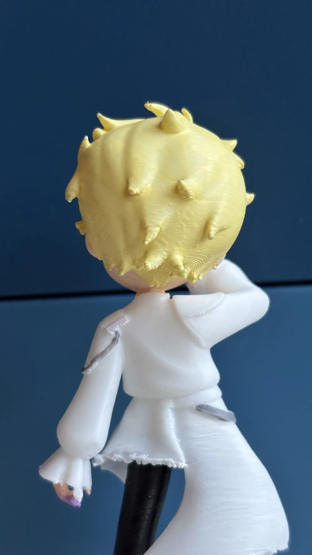 Luka Alien Stage Figure - Free 3D Print Model - MakerWorld