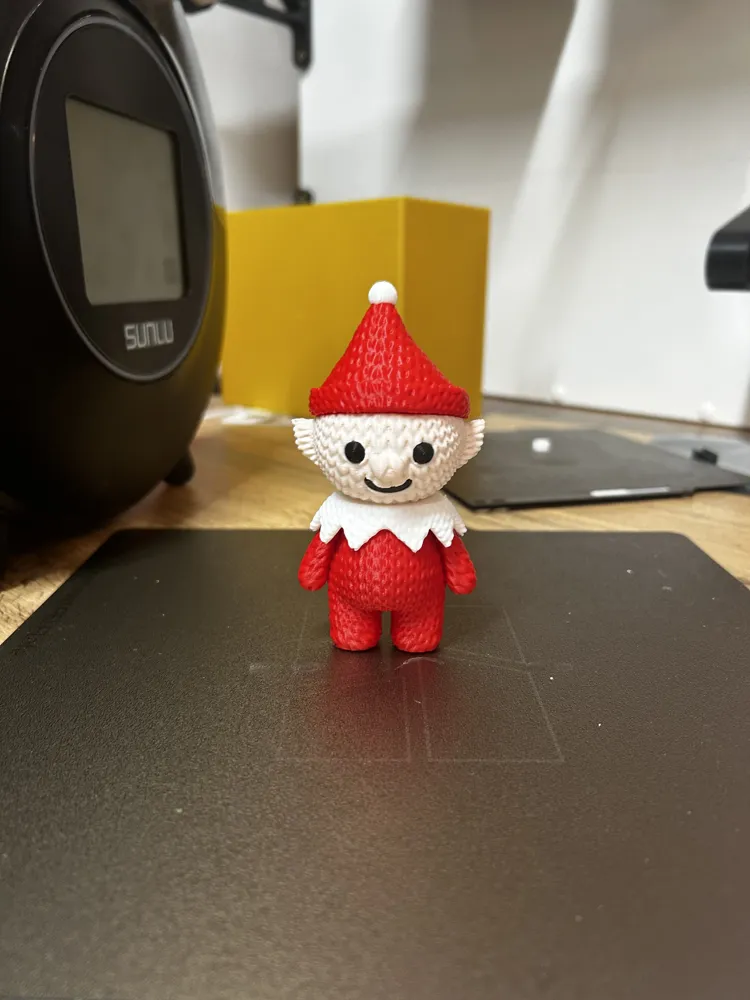 Elfe Vilain Tricoté sur l'Étagère - Modèle d'Impression 3D Gratuit ...