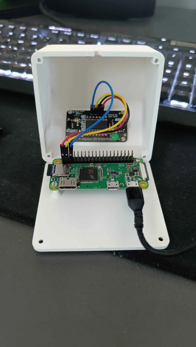 Simple RPi Zero Desk Clock by kameHame HA MakerWorld: Download Free 3D ...