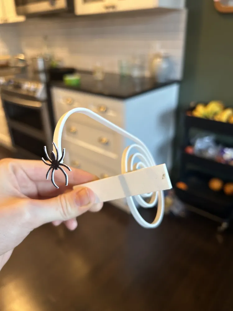Fejk spindel låda PRANK! - Gratis 3D utskrifts modell - MakerWorld