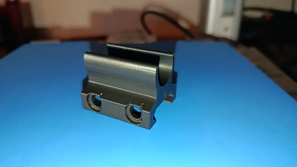 Picatinny Rail Glowstick - Free 3D Print Model - MakerWorld