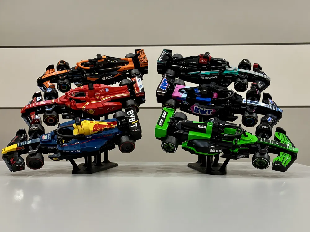 LEG0 F1 Speed Champions Triple ISO View Stand by AM DesignMakerWorld ...