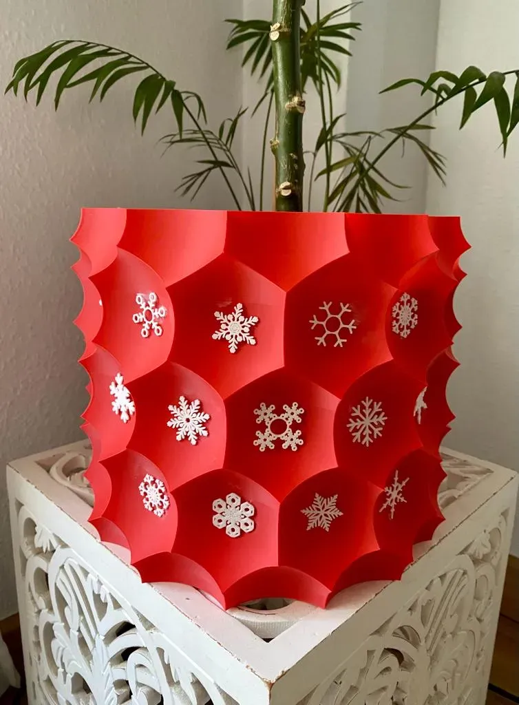 Christmas Remix Anti-sphere Plant pot and Planter. - Free 3D Print ...
