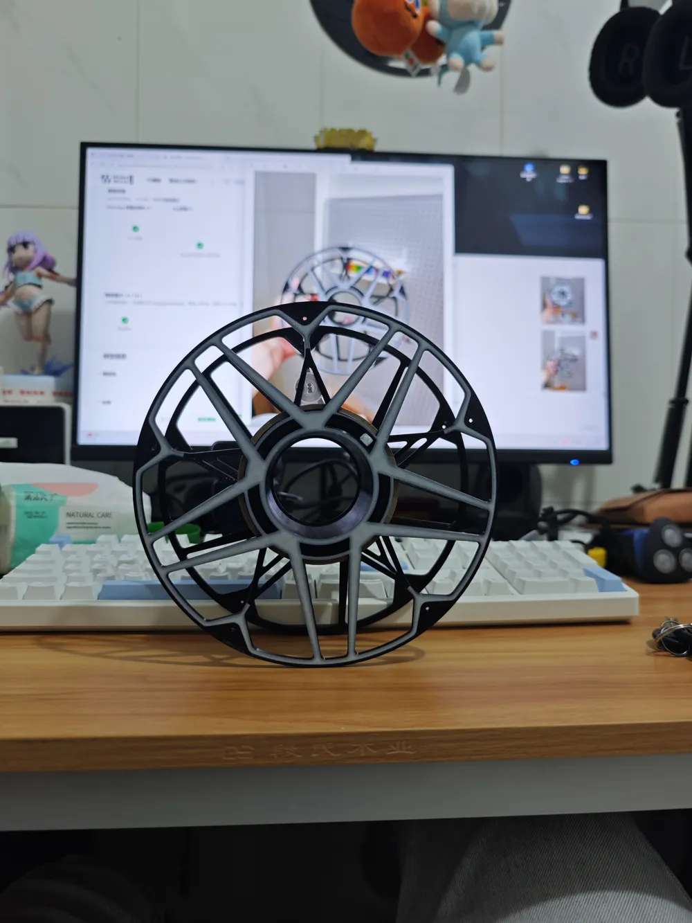 Bambu Lab Spool Locking Mechanism Optimization by 爱吃面包的懒羊羊 MakerWorld ...