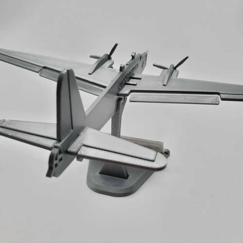 Vickers Wellington RAF WWII Bomber Model Plane Kit by Fight2Fly ...