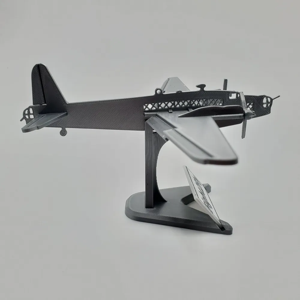 Vickers Wellington RAF WWII Bomber Model Plane Kit by Fight2Fly ...