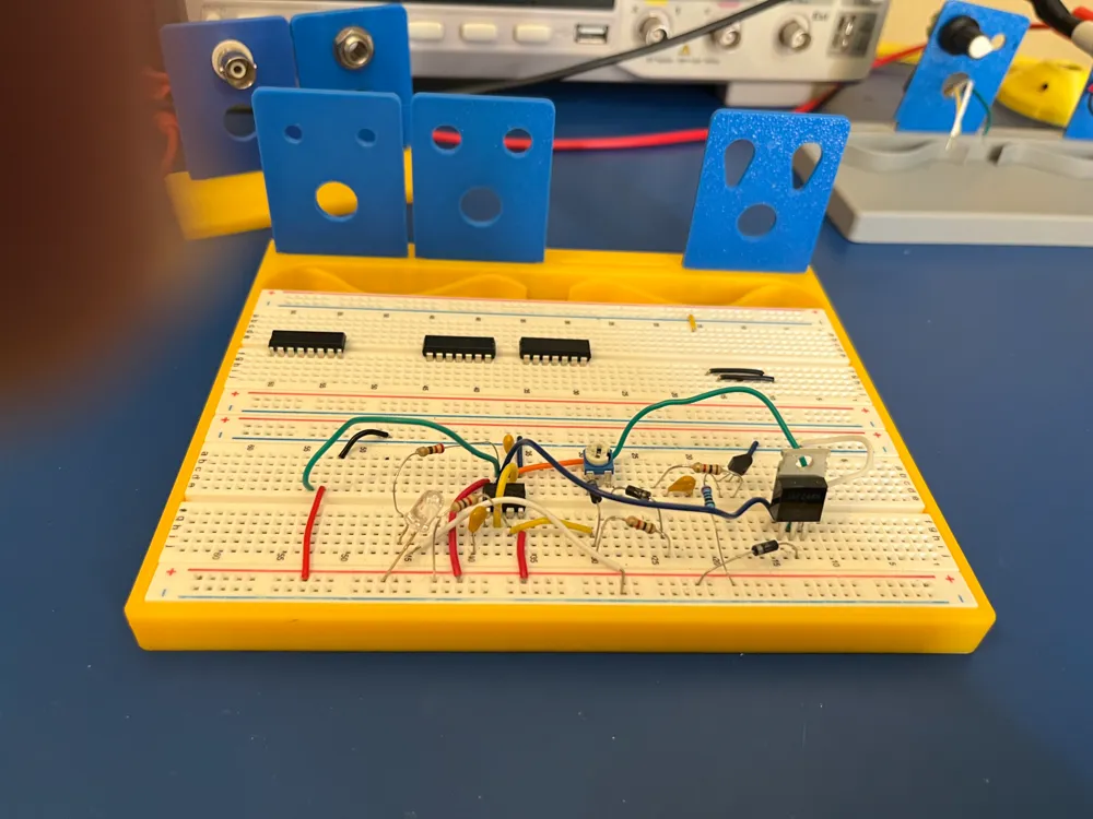 Breadboard Assistant by 3dEd - MakerWorld
