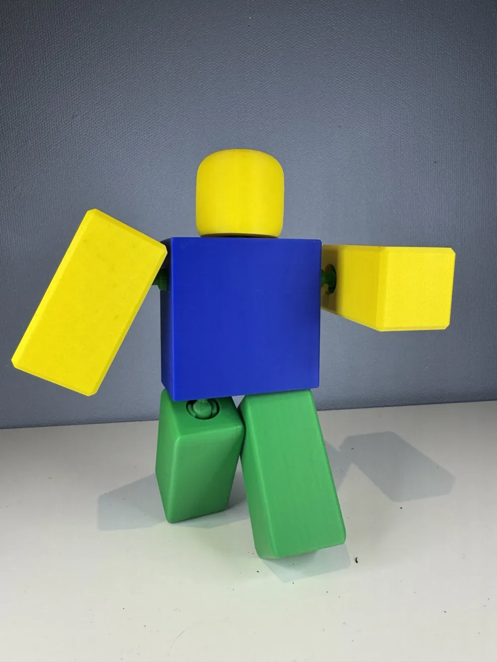 Articulated Roblox Character - Free 3D Print Model - MakerWorld