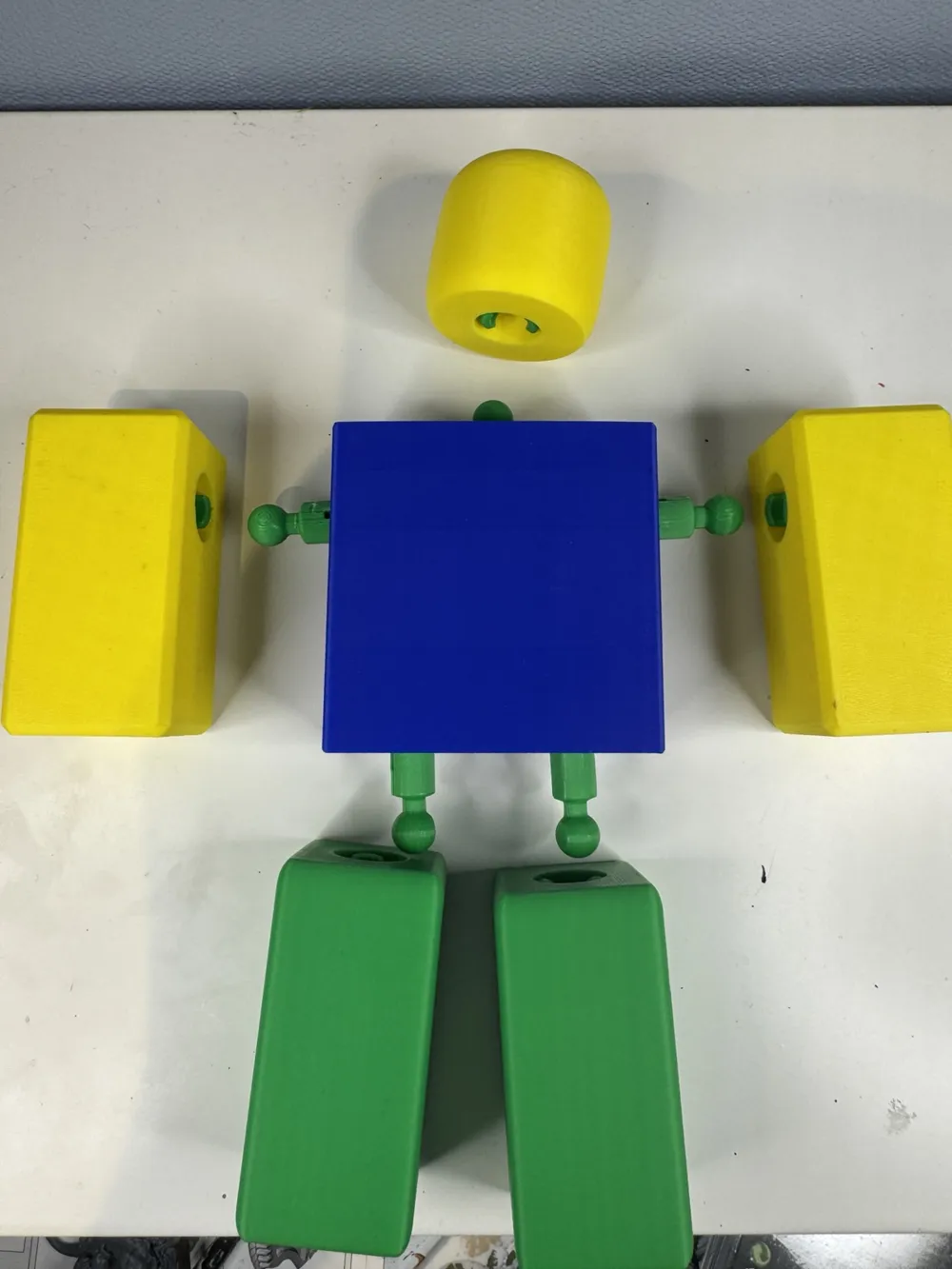 Articulated Roblox Character - Free 3D Print Model - MakerWorld