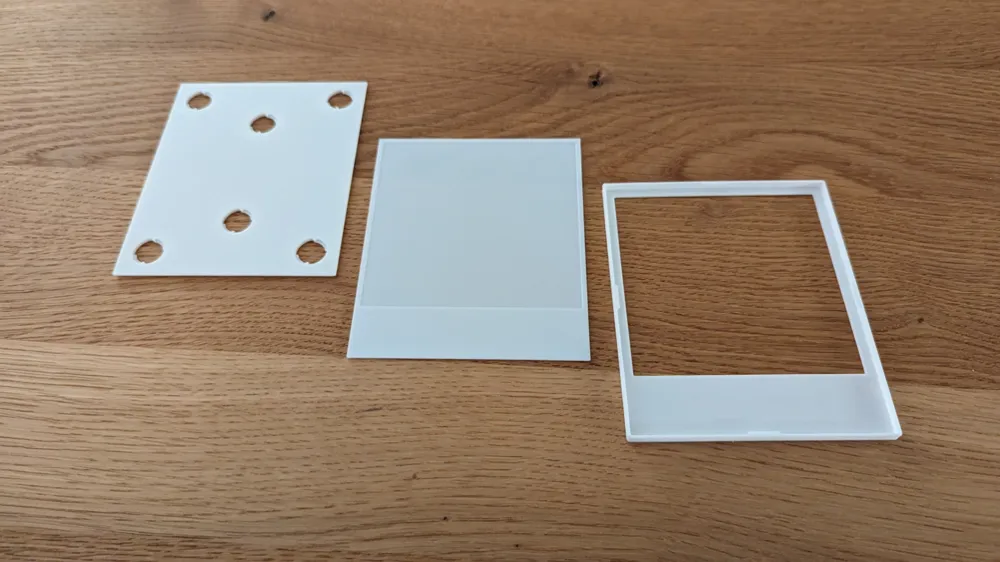 Instant Pic - Picture Frame (Magnetic / Stand) by Benjamin Kott ...