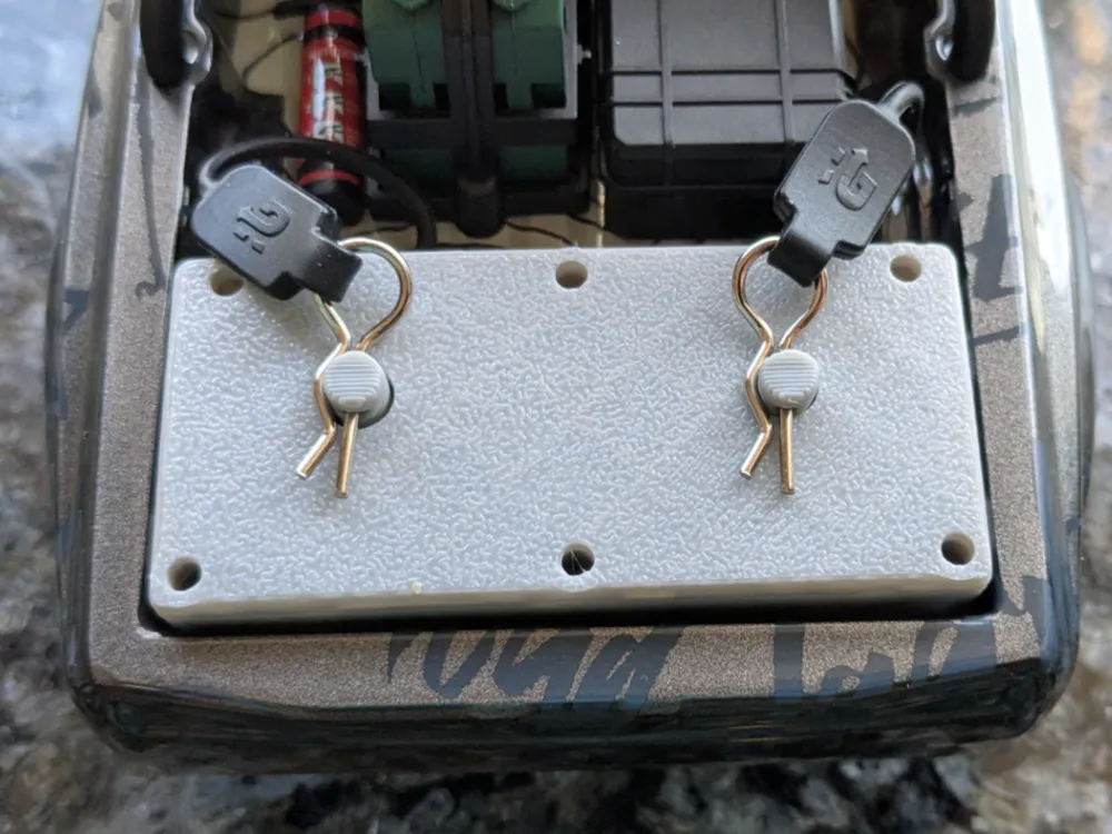 Rlaarlo Rog1 RC luggage box and rear shock tower - Free 3D Print Model ...