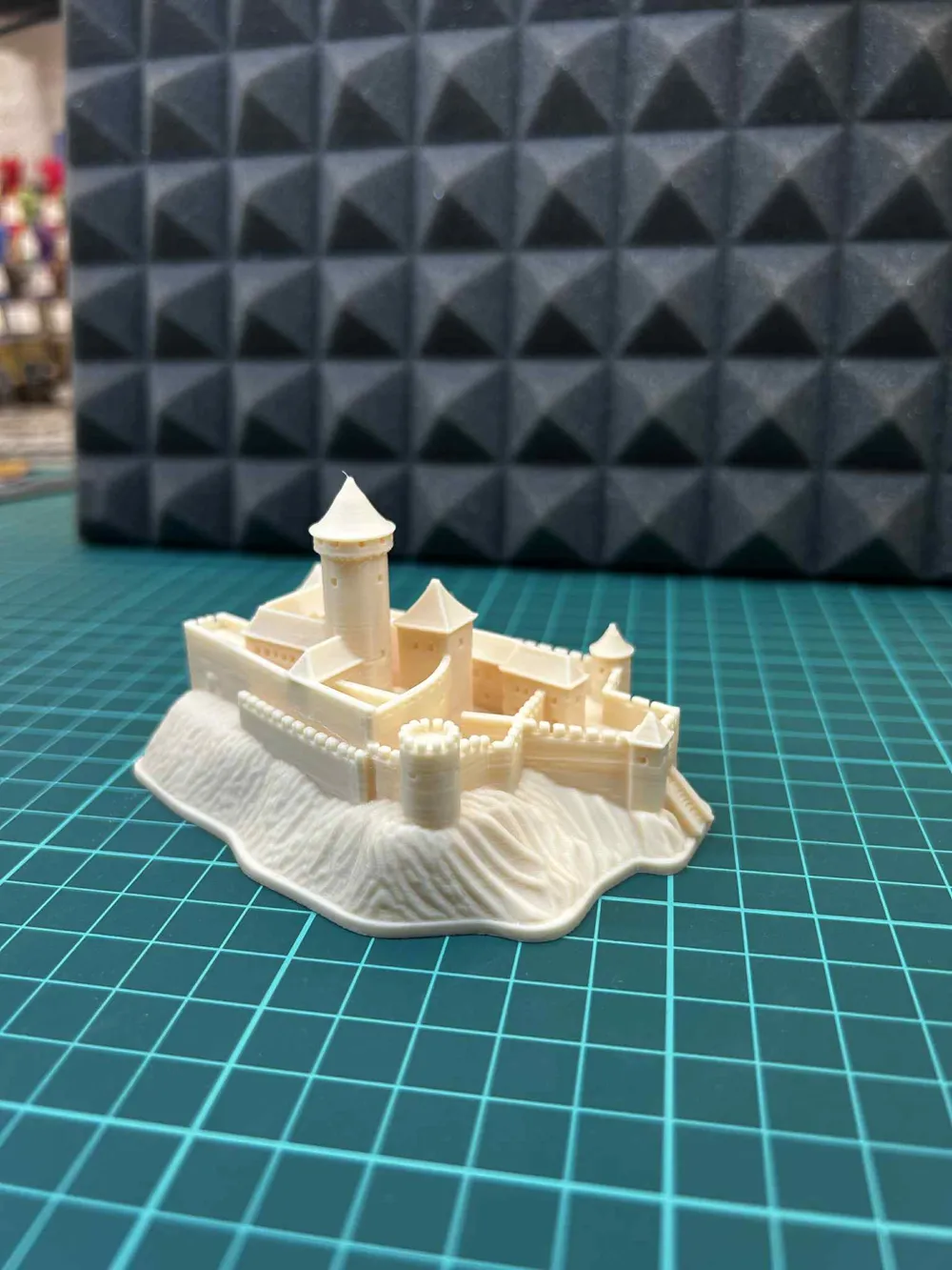 Castle-Miniature - Free 3D Print Model - MakerWorld
