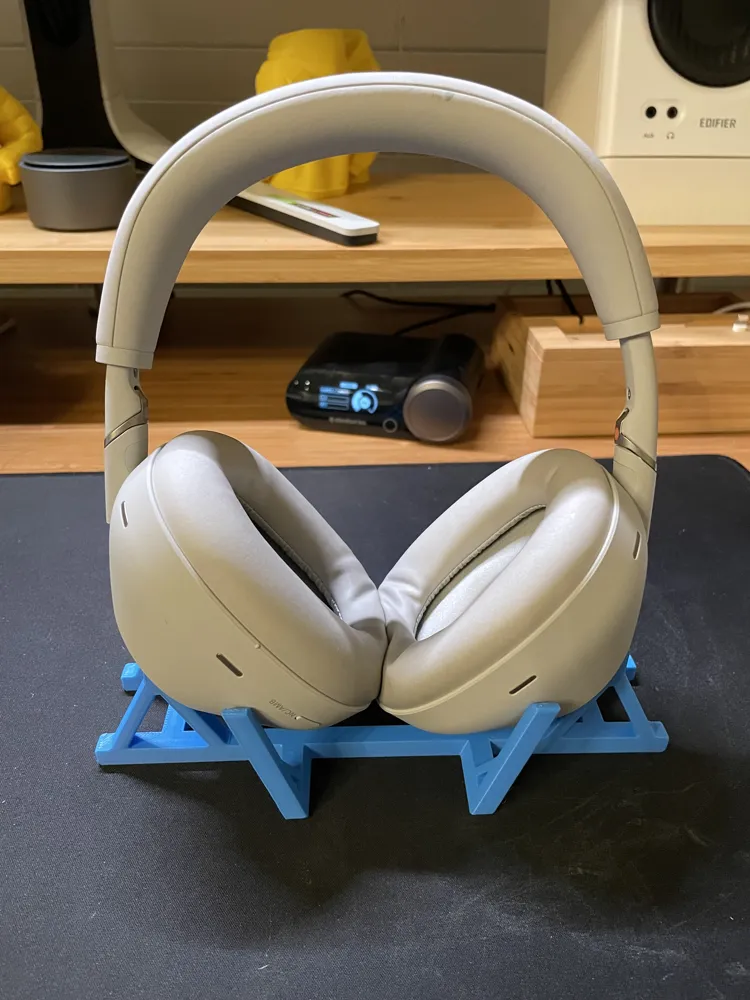Simple Headphone Stand - Free 3D Print Model - MakerWorld