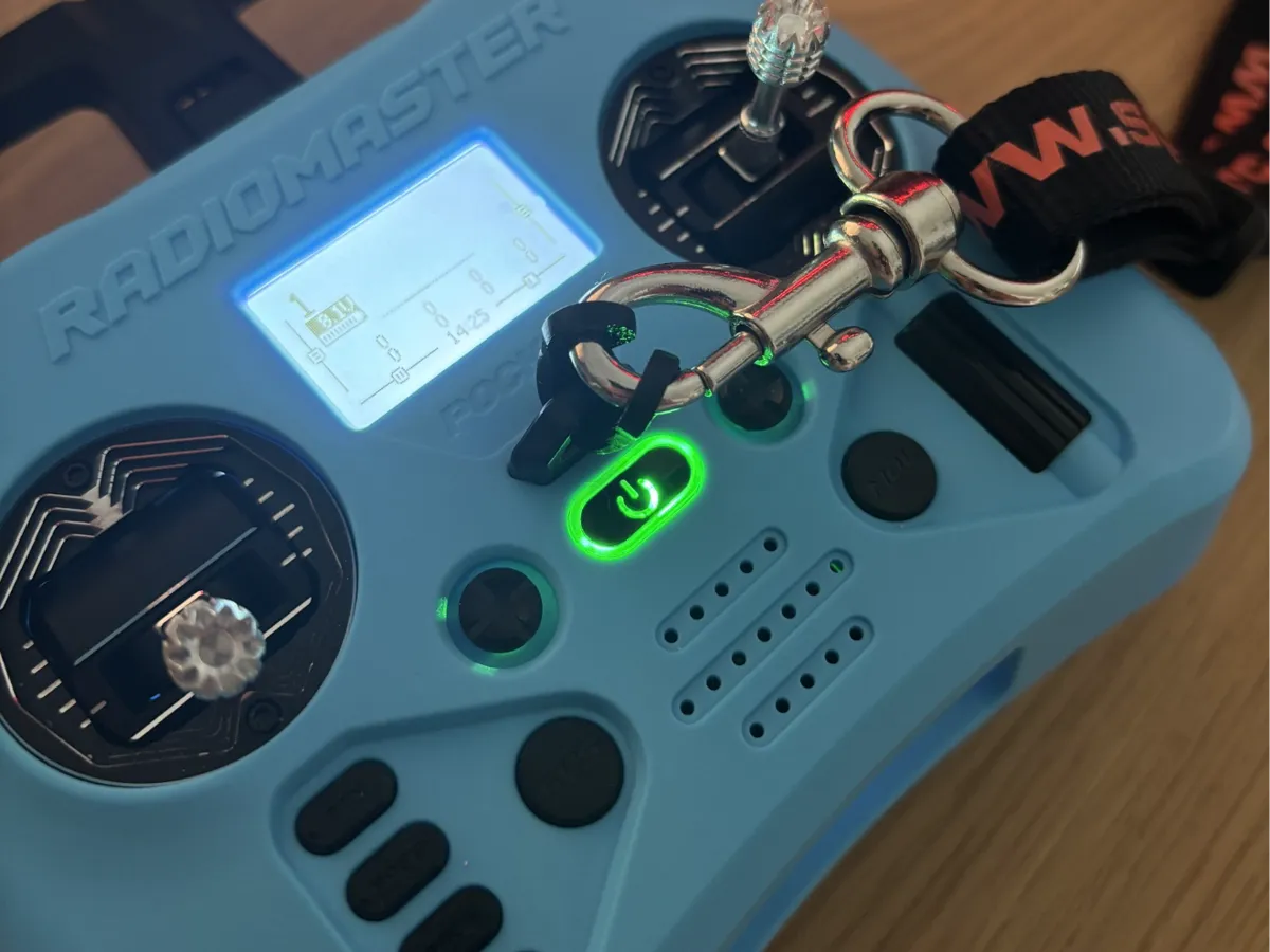 Radiomaster Pocket TPU 颈带适配器 来自 Xavi MakerWorld：免费下载 3D 模型