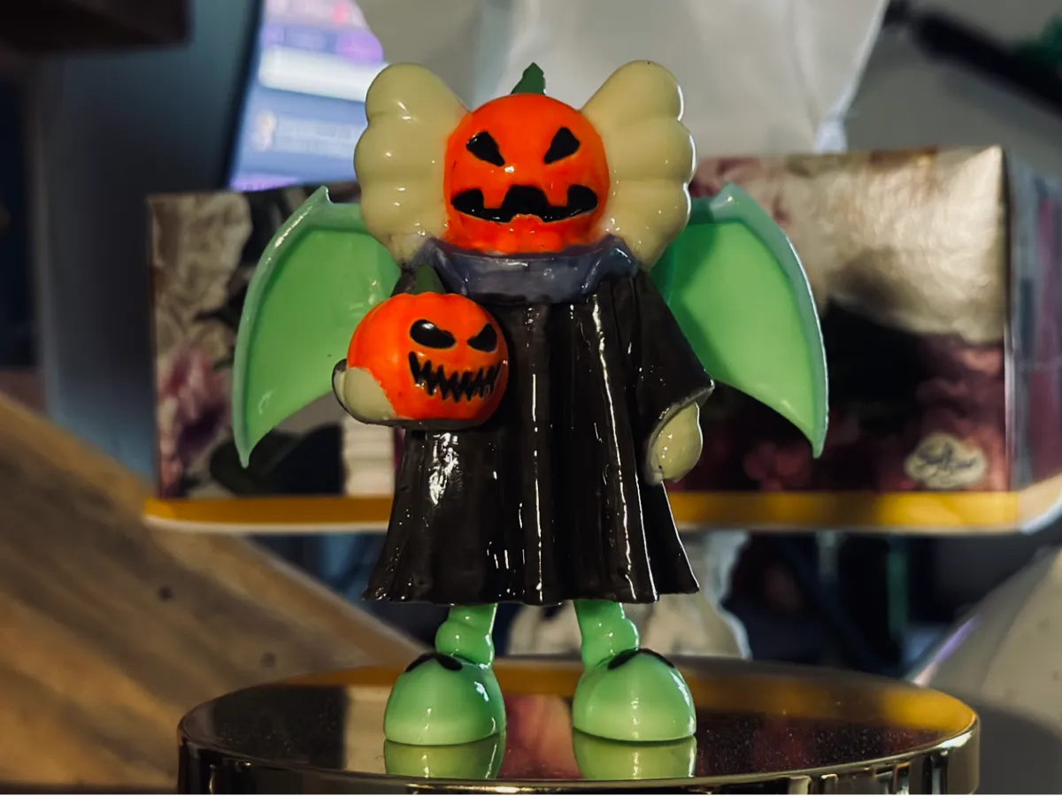 Pumpkin KAWS - Free 3D Print Model - MakerWorld